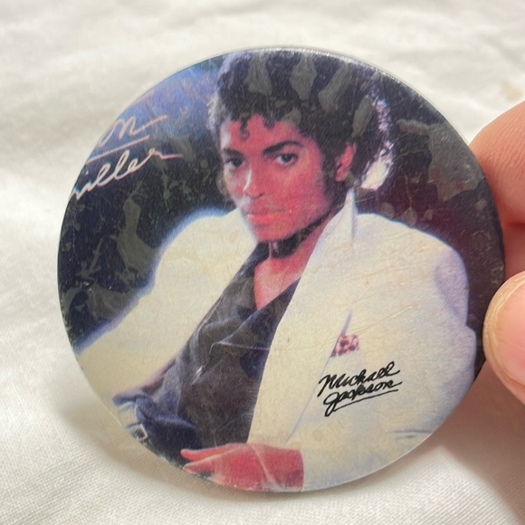 Vintage | Other | Vintage Michael Jackson Thriller 2 Pinback Button ...
